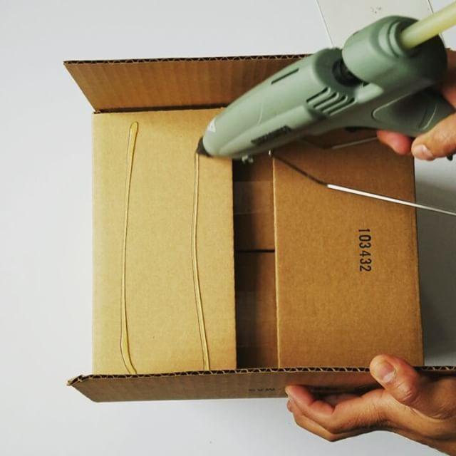 Fast Set Packaging Hot Melt Glue Sticks For Sealing Cartons – Glu-Stix ...